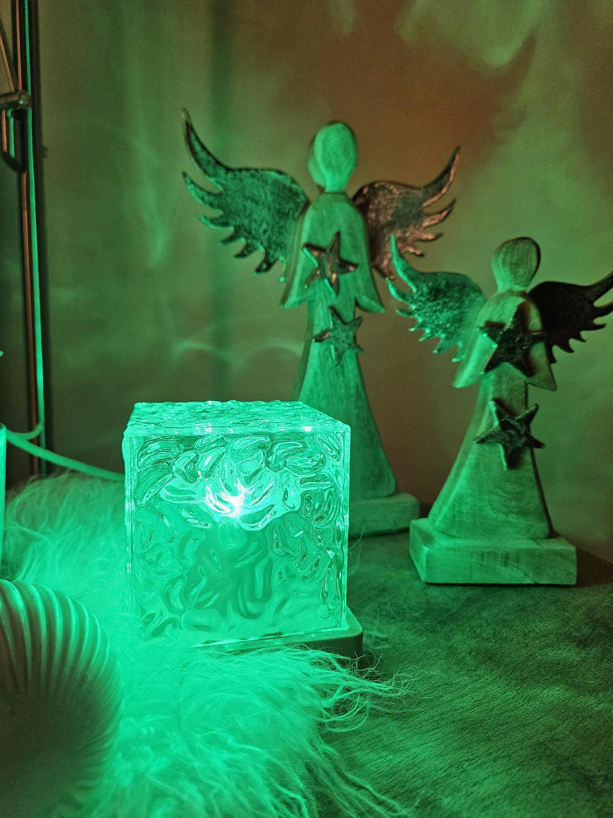 Aura Crystal Wave Tesseract Lamp | inanlimited